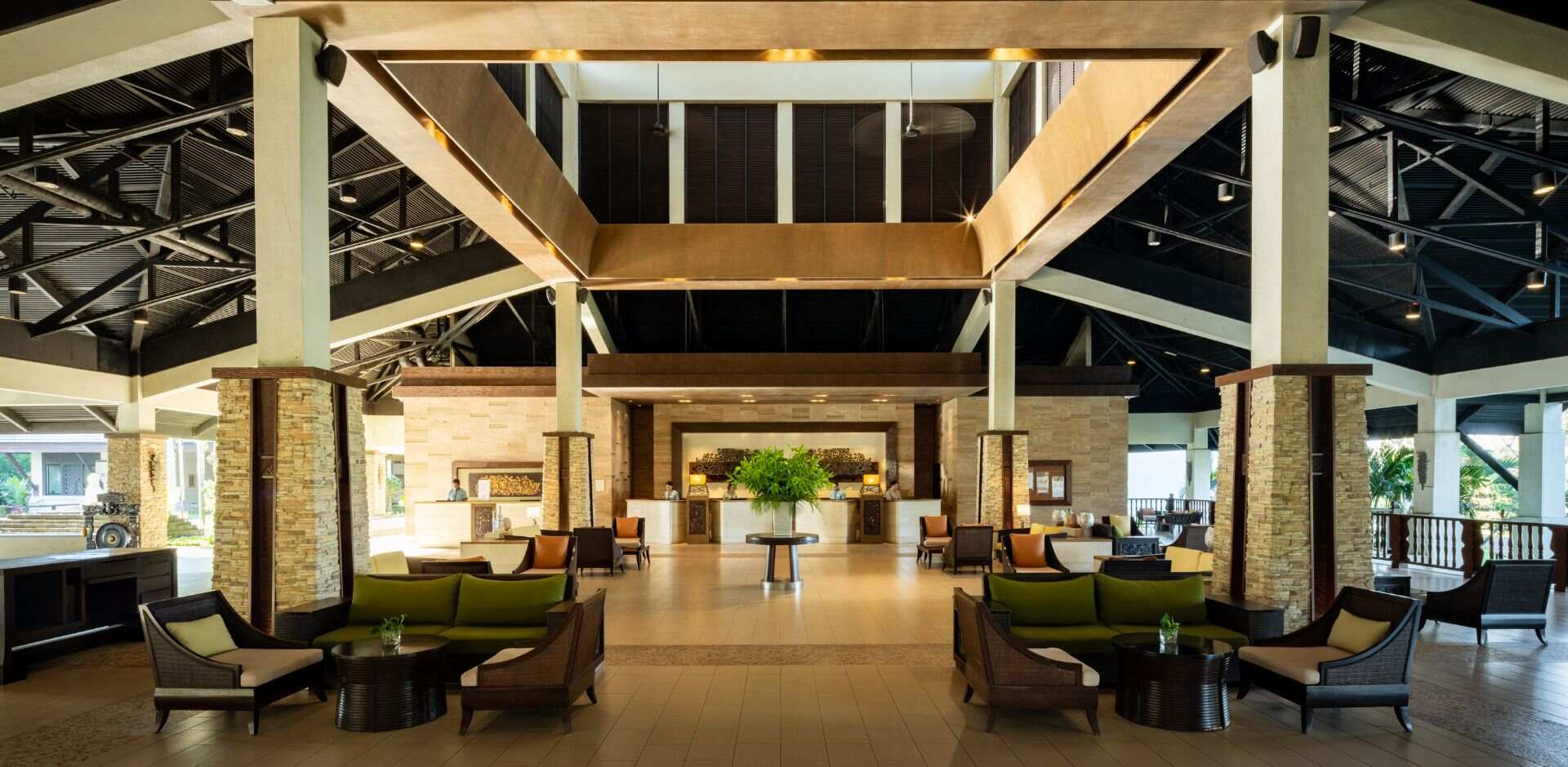 Luxury Family Resort Hotel | Shangri-La Rasa Ria Kota Kinabalu